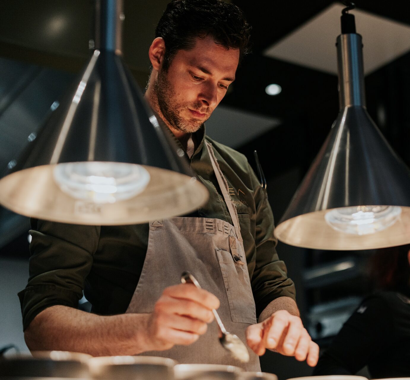 Παναγάκης Τάκης - LE MONDE